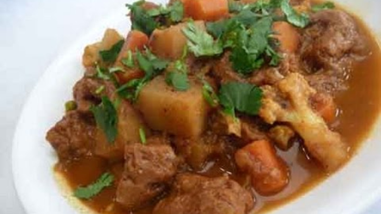 Seitan and Vegetable Curry - Cooking Videos | Grokker