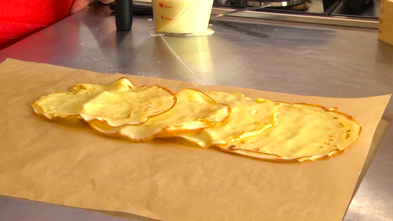 Kitchen Basic: How to Make Crepes - Cooking Videos | Grokker