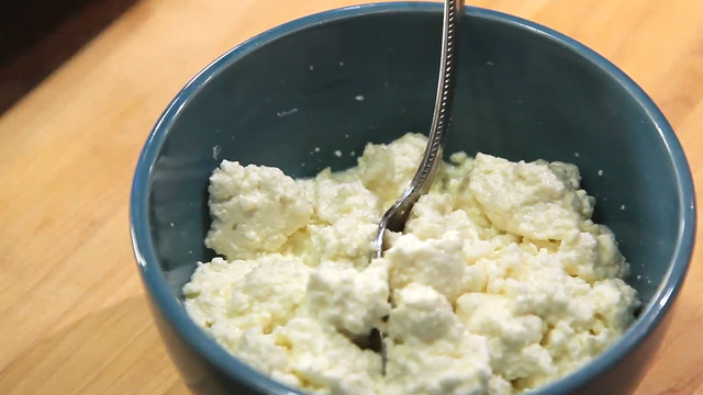 Whole Milk Ricotta - Cooking Videos | Grokker