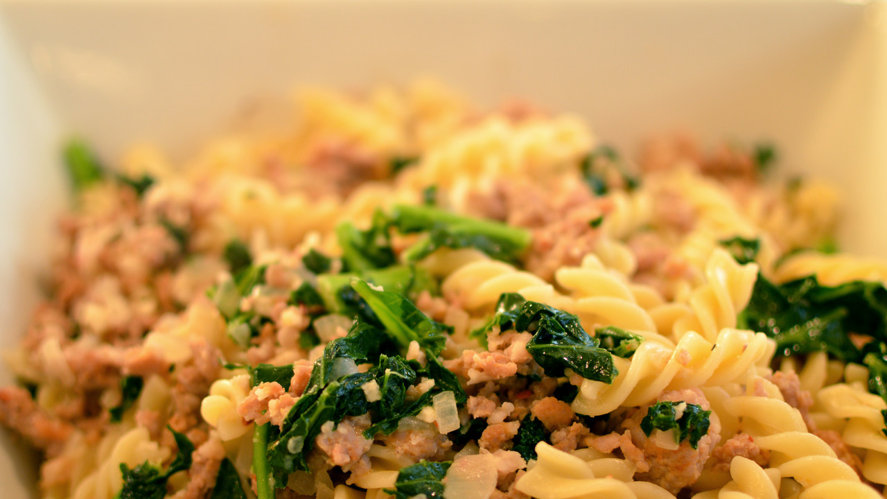 Sausage Kale Pasta - Cooking Videos | Grokker