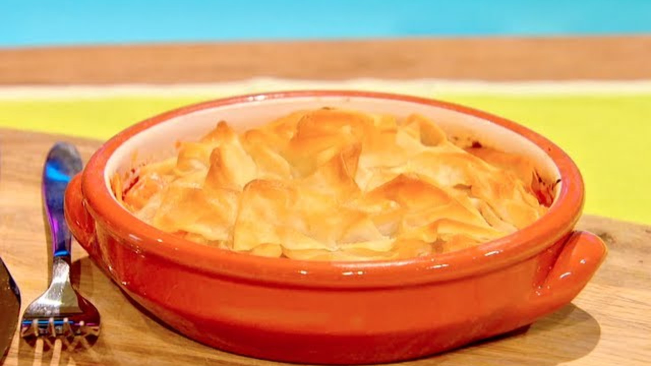 Moroccan Chicken Pot Pies - Cooking Videos | Grokker