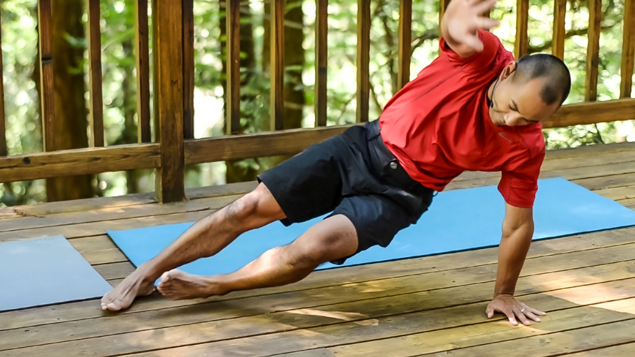 Squat Reach & Flare Clock For Flexibility - Fitness and Exercise Videos ...