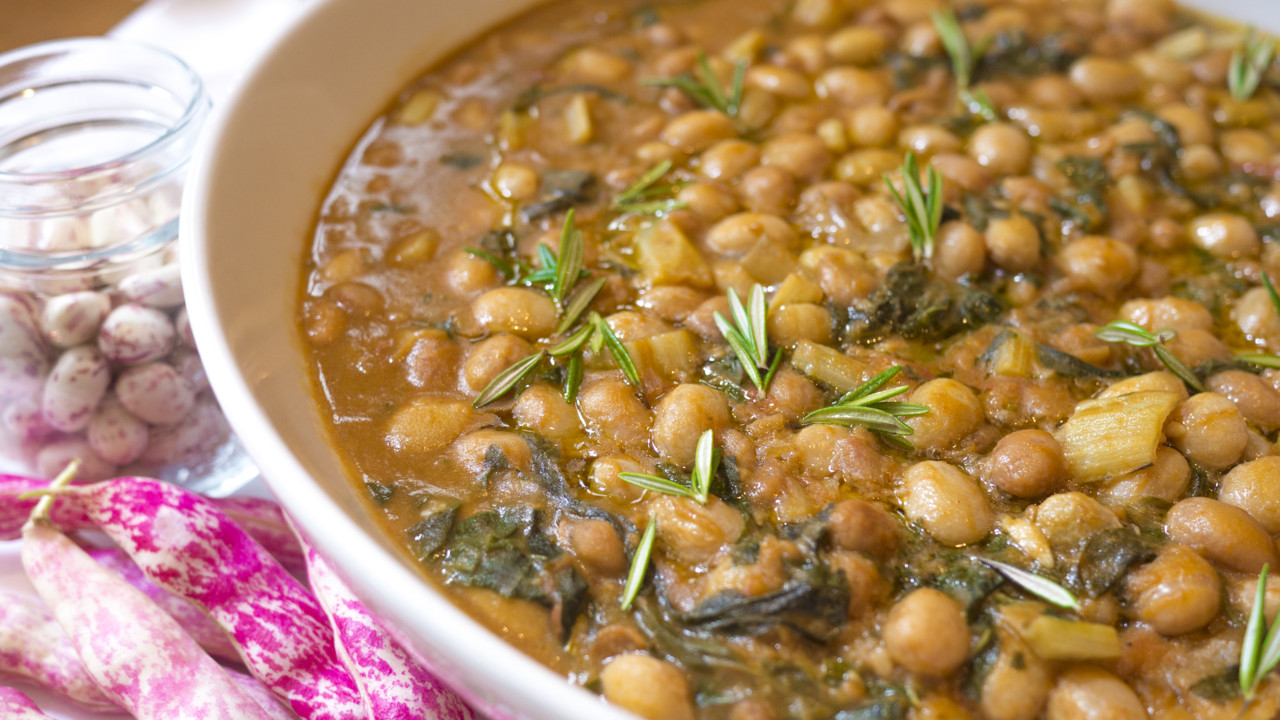 Italian Bean and Vegetable Stew: Minestra di Fagioli Borlotti - Cooking ...