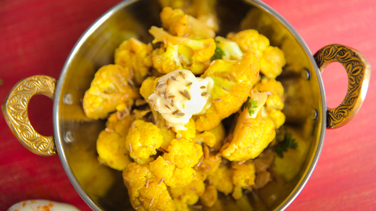 Gobi Sabji - Spicy Steamed Cauliflower - Cooking Videos | Grokker