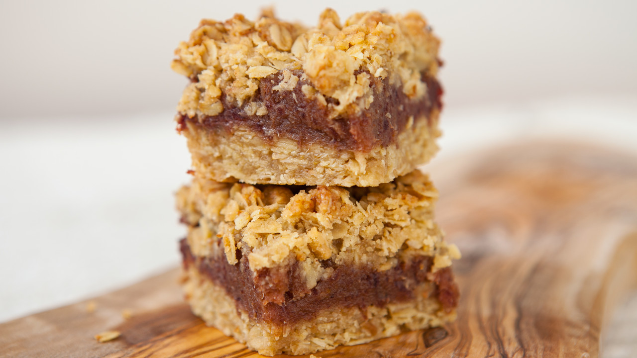 Date Squares - Cooking Videos | Grokker