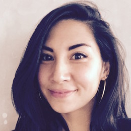 Beth Win - Yoga Expert | Grokker