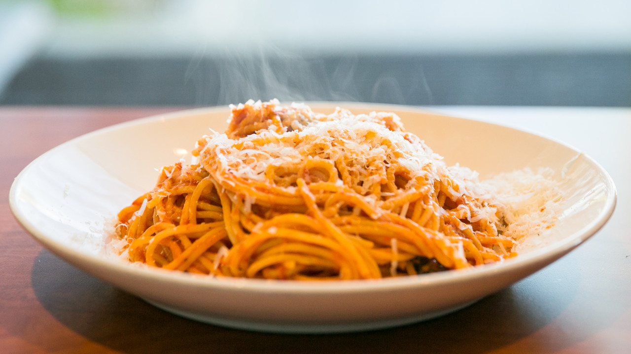 Delfina's Spaghetti Pomodoro - Cooking Videos | Grokker