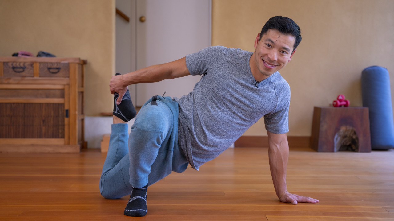 Mobility Flow for Lower Body Pain - Fitness and Exercise Videos | Grokker